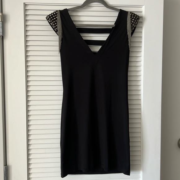 Kimikal | Dresses | Kimikal Black Dress With Shoulder Detail | Poshmark